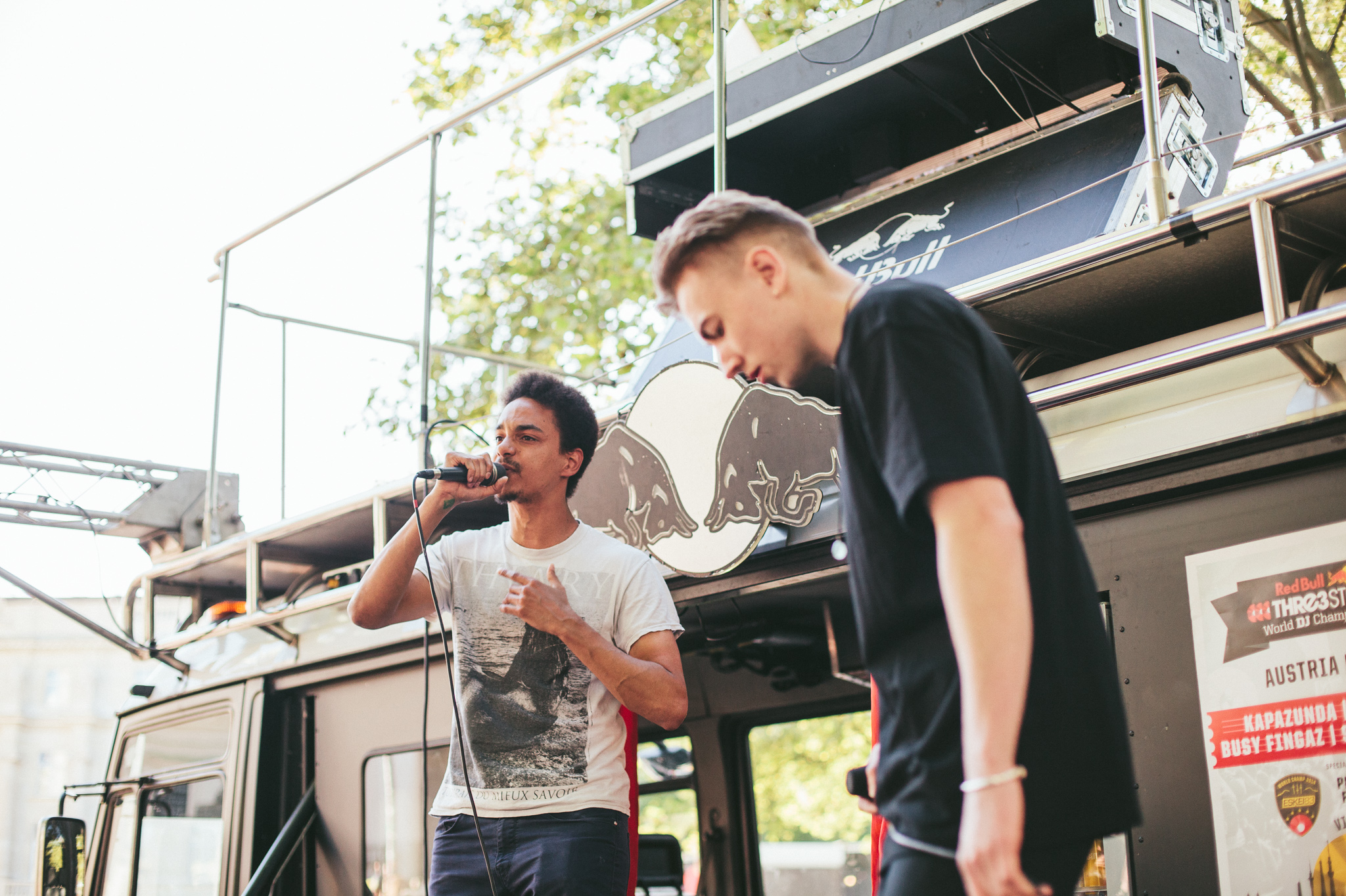 So fesch und so Wien // Die 30 feschesten Rapper live - The Message ...