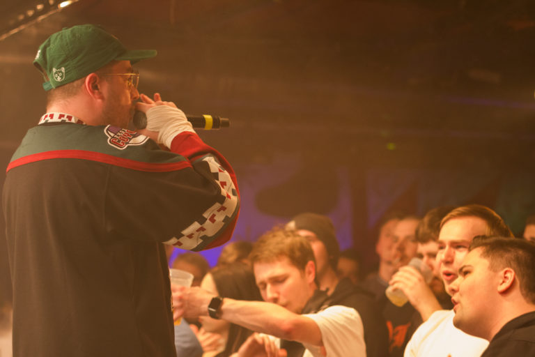 Lehrstunden eines Pimps // DCVDNS live - The Message Magazine